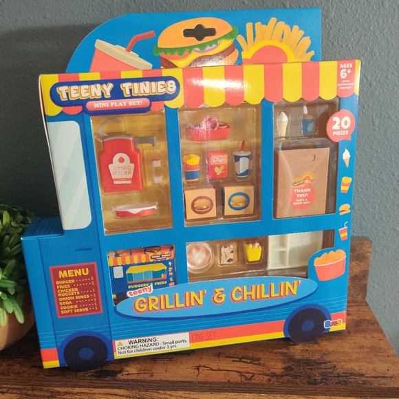 teeny tinies | Toys | Teeny Tinies Mini Playset Food Truck Grillin And ...